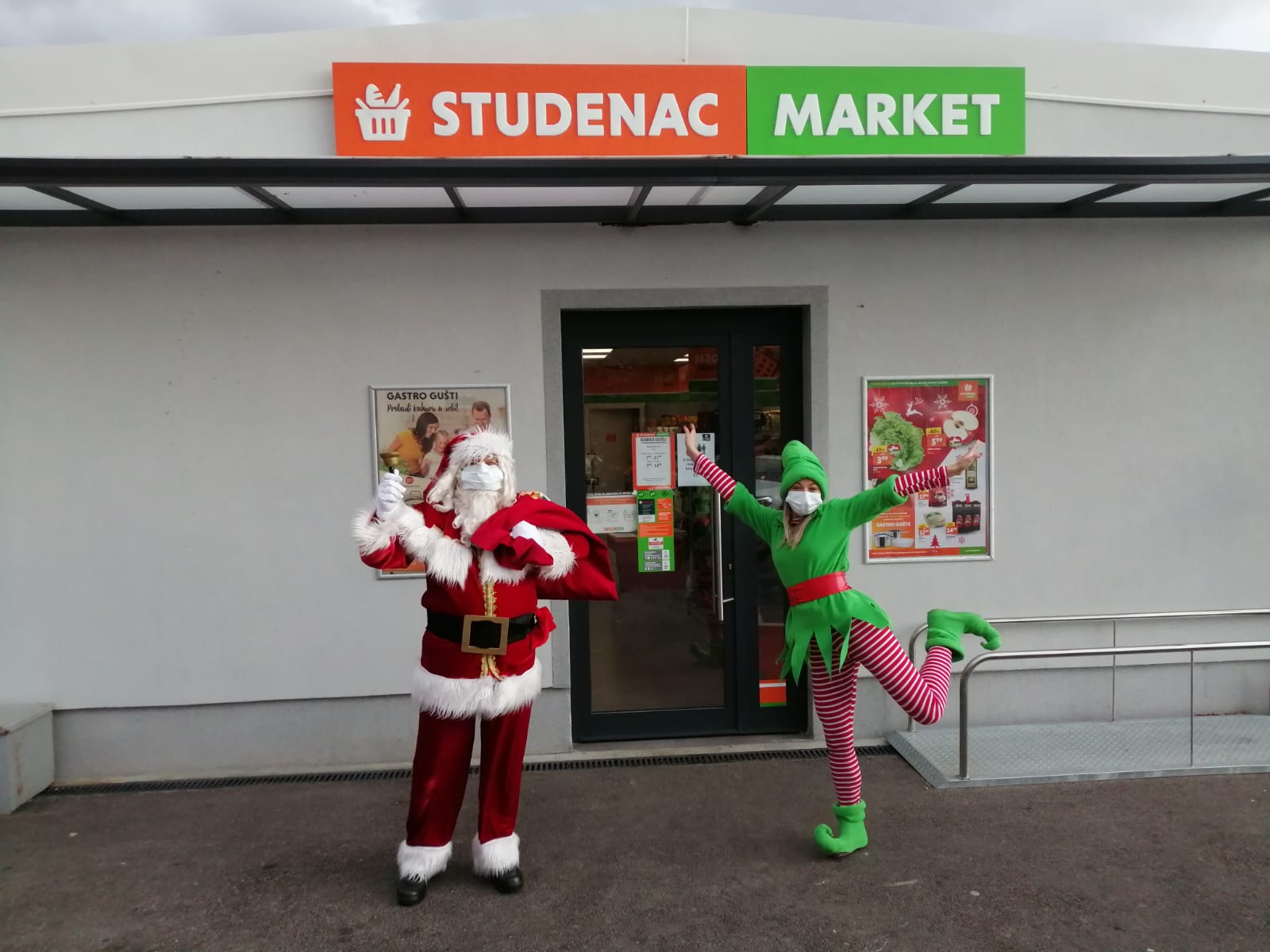 Advent u Studencu; Djed Božićnjak stiže u Zadar i donosi slatke darove Advent u Studencu; Djed Božićnjak stiže u Zadar i donosi slatke darove