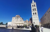 UKOP IKE PRENĐA Obična mala, a velika žena