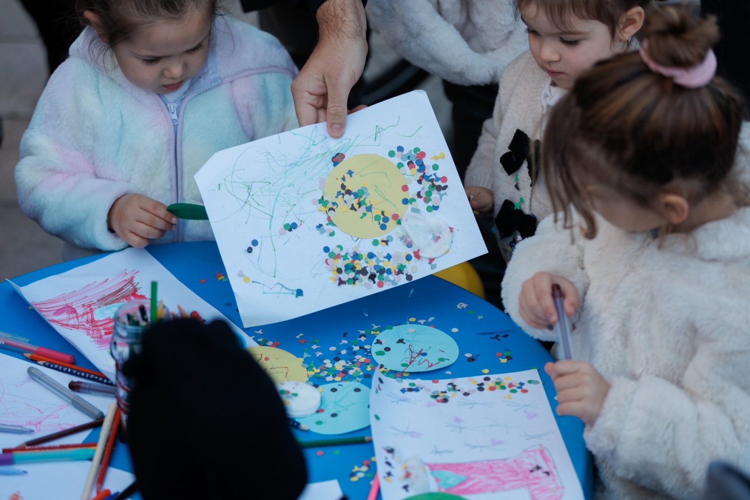 PROSINAČKA SUBOTA Kad je predblagdanski Zadar disao kao jedan veliki ...